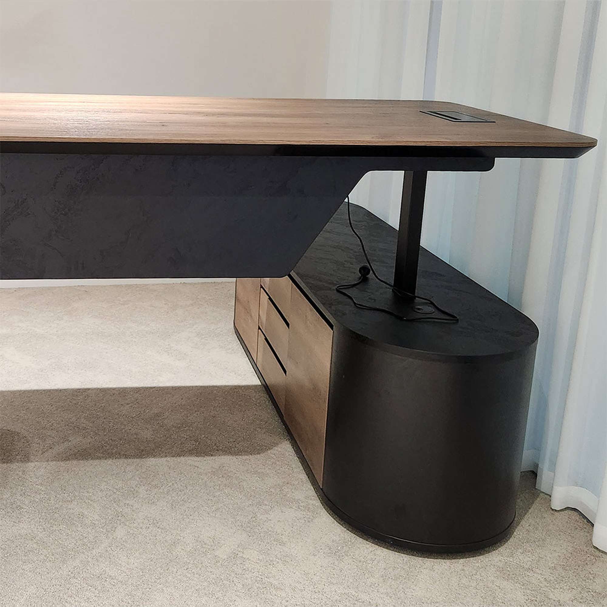 LUCA Sit & Stand Executive Desk with Electric Lift and Reversible Retu ...